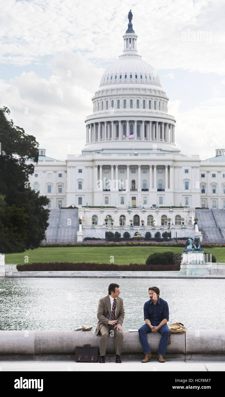 KILL THE MESSENGER, from left: Michael Sheen, Jeremy Renner, on set ...