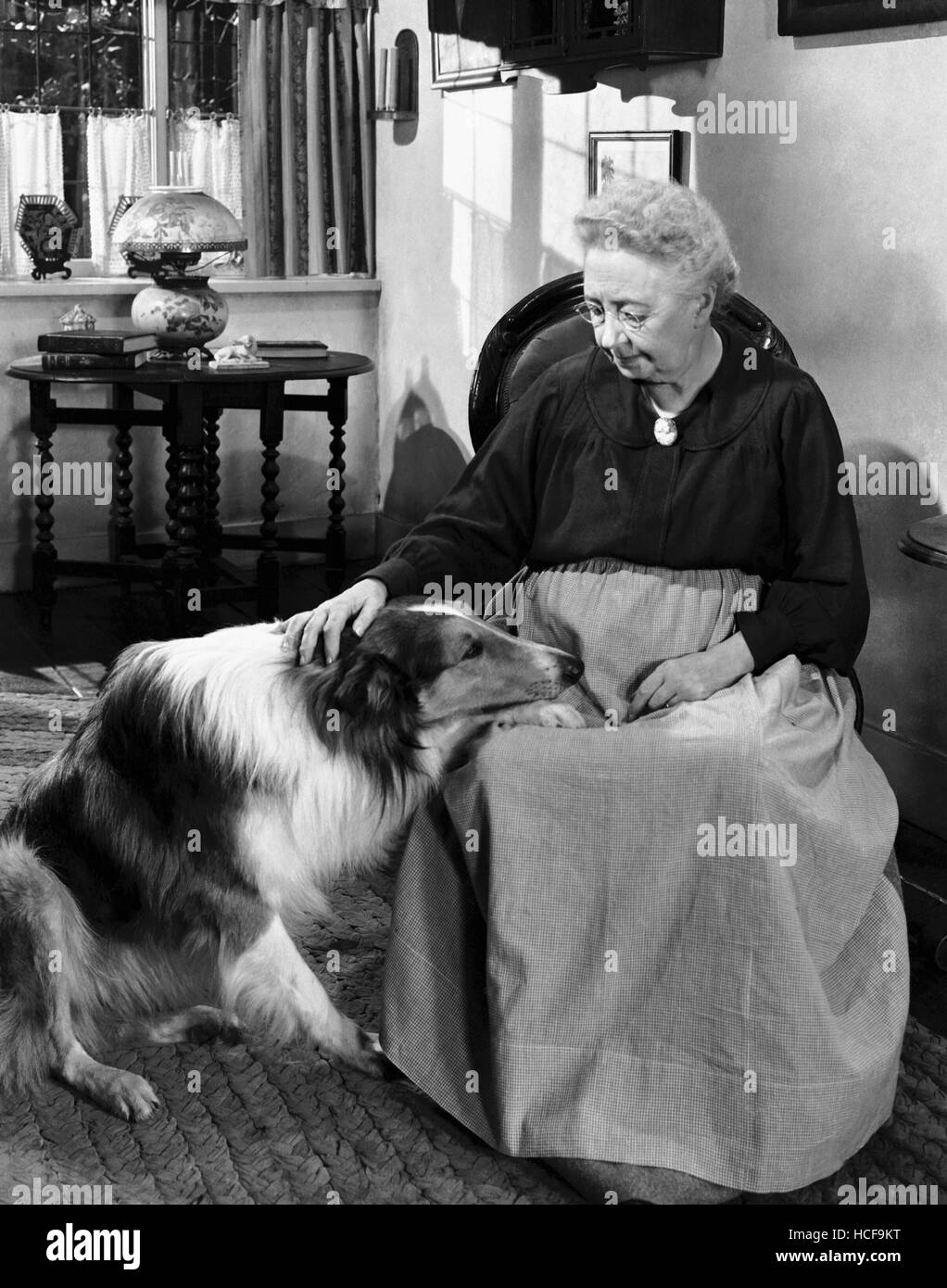 LASSIE COME HOME, Lassie, Dame May Whitty, 1943 Stock Photo - Alamy