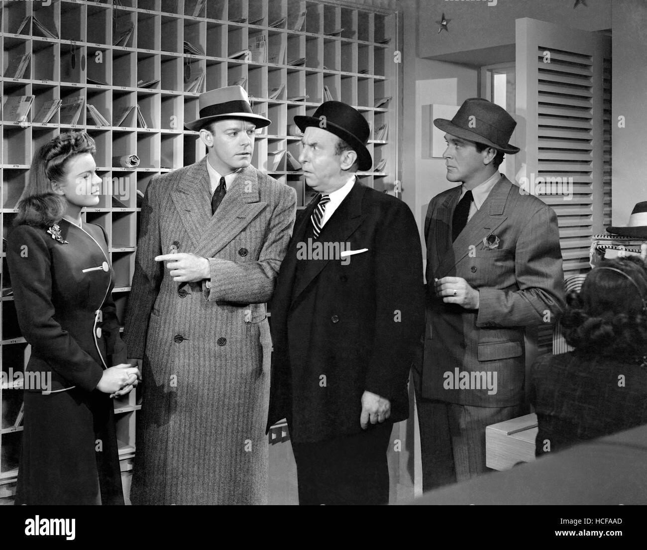 LADY SCARFACE, Frances Neal, Dennis O'Keefe (pointing), Andrew Tombes ...