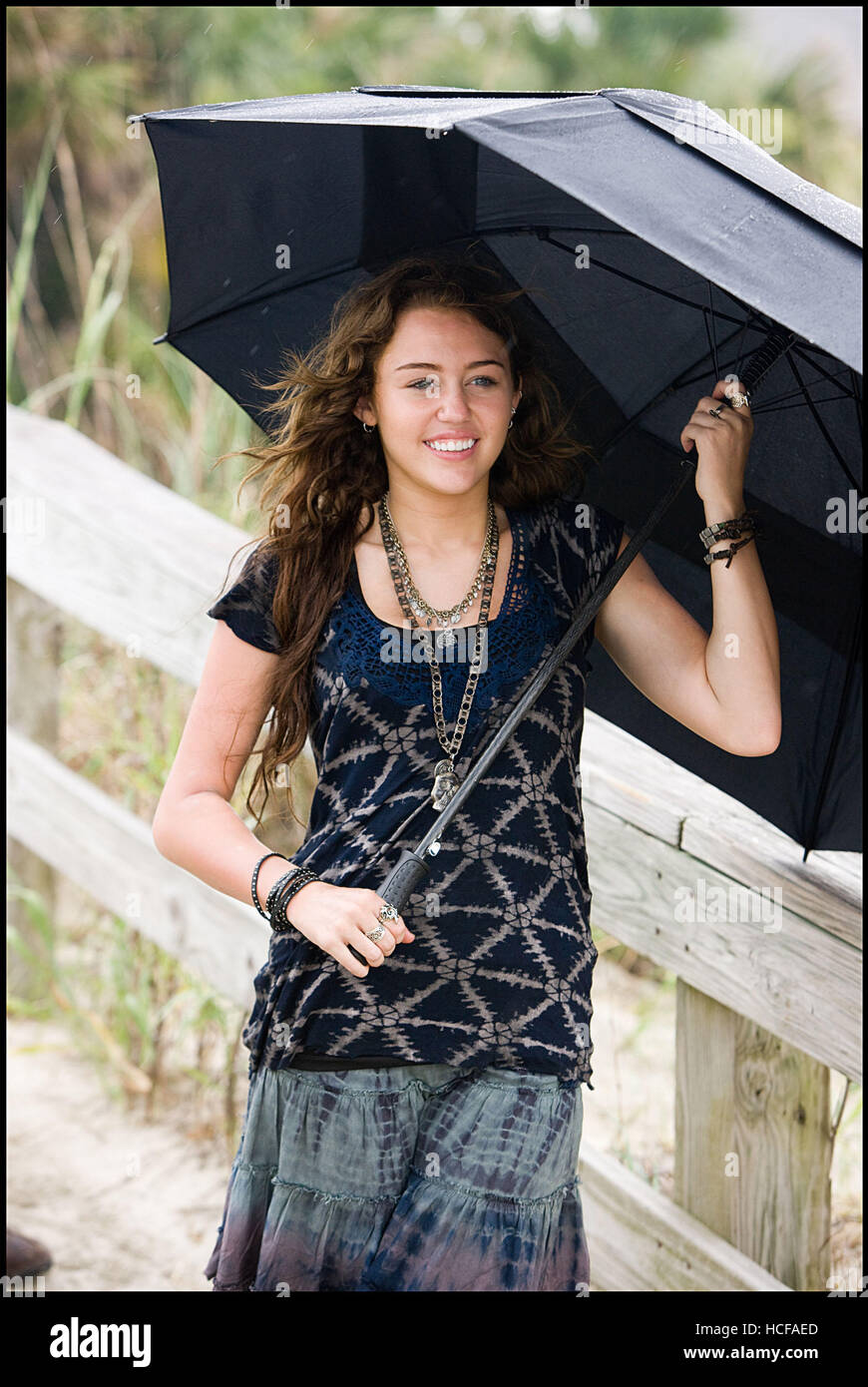 THE LAST SONG, Miley Cyrus, 2010. Ph: Sam Emerson/©Walt Disney Studios ...