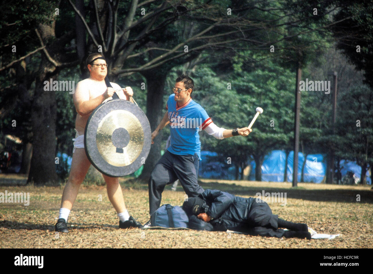 JACKASS: THE MOVIE, Johnny Knoxville (standing, right), 2002 ...