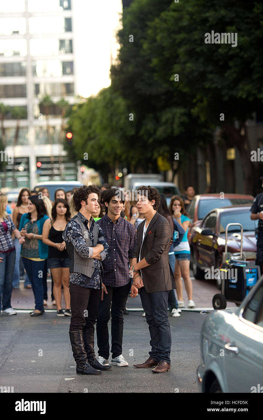 JONAS BROTHERS: THE 3D CONCERT EXPERIENCE, foreground from left: Kevin ...