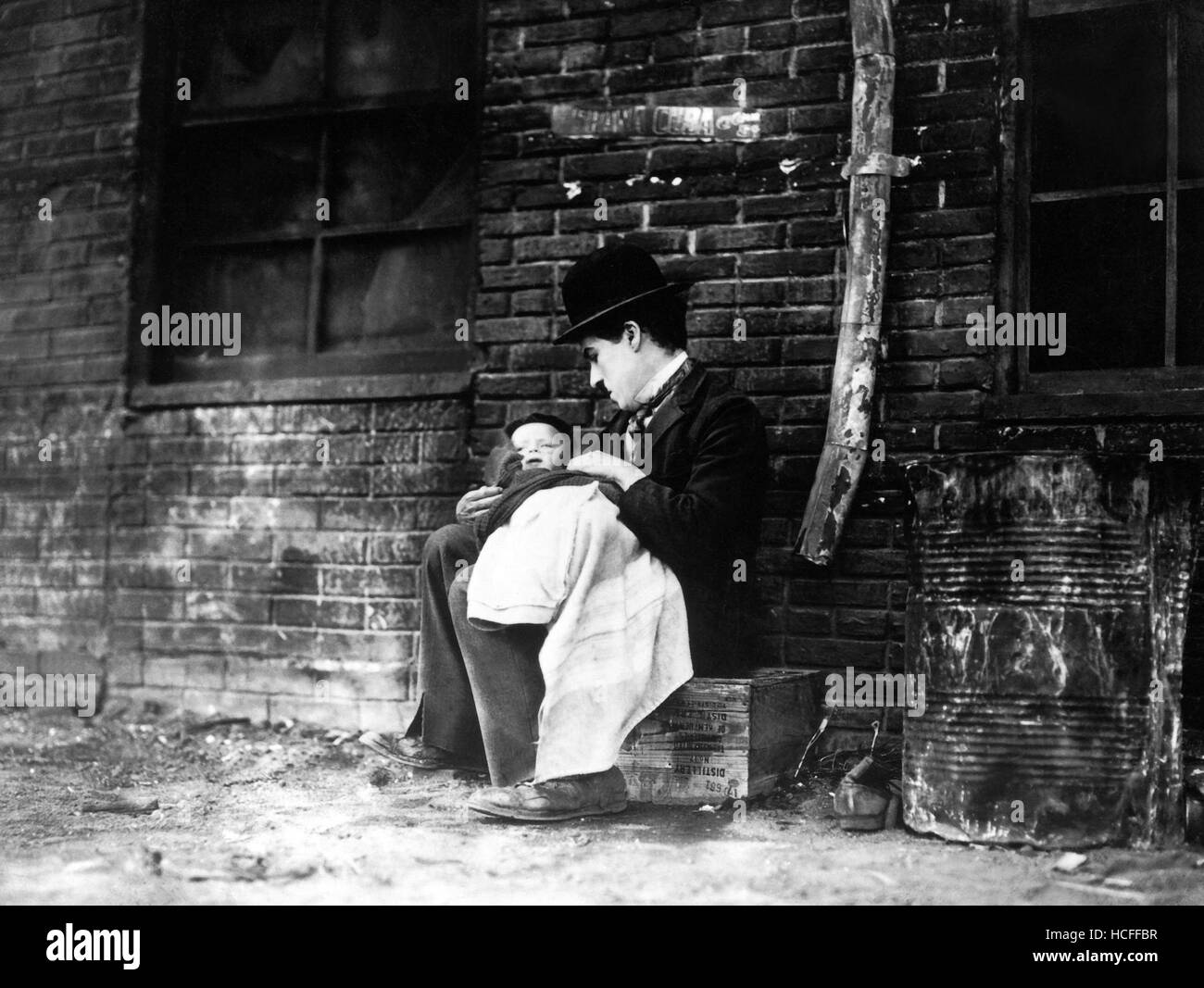 THE KID, Charlie Chaplin, 1921 Stock Photo - Alamy