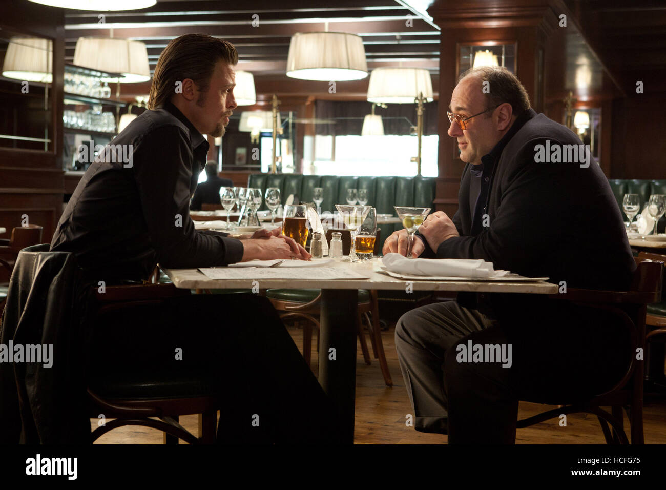 KILLING THEM SOFTLY, (aka COGAN'S TRADE), from left: Brad Pitt, James ...