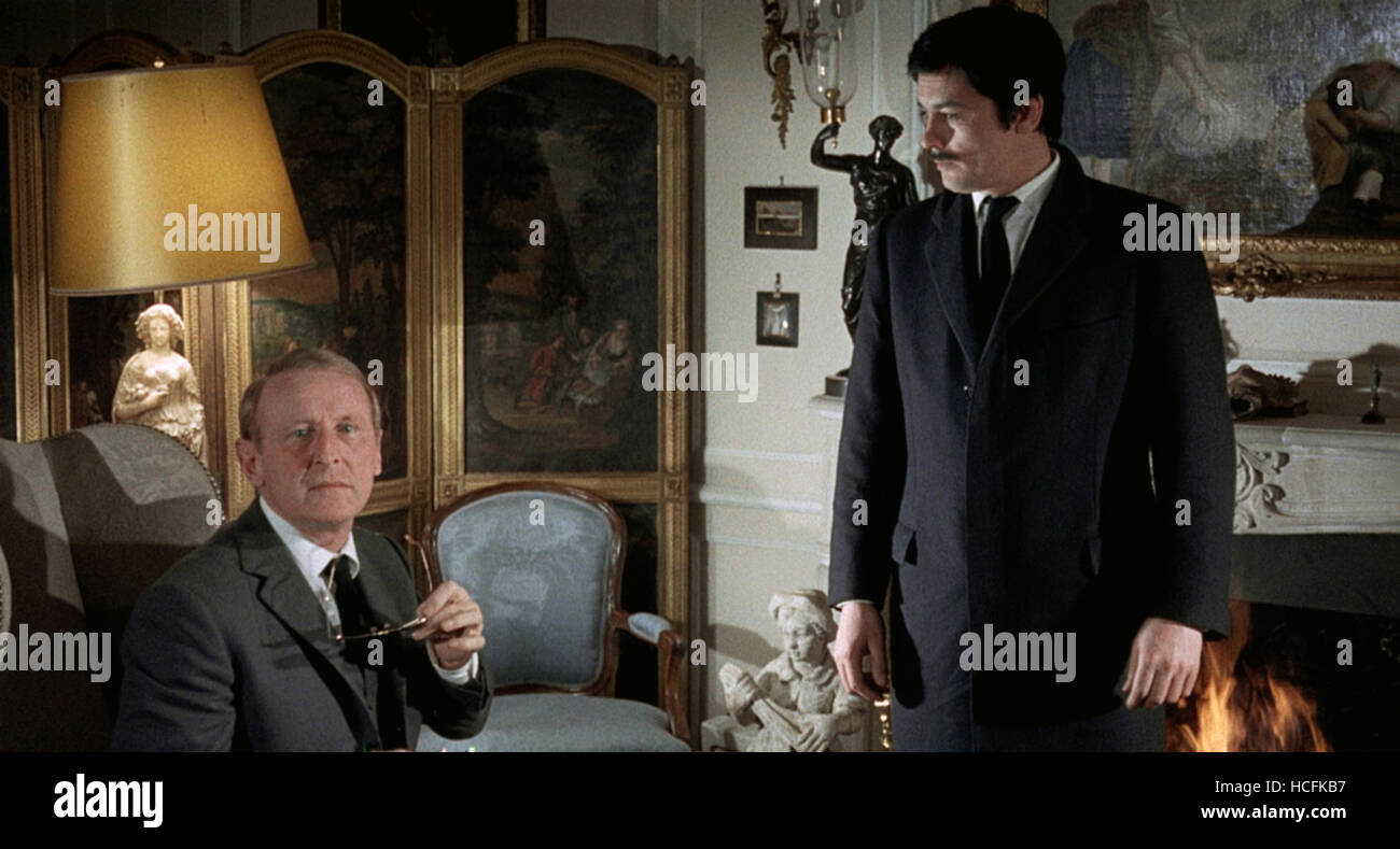 LE CERCLE ROUGE, (aka THE RED CIRCLE), from left: Andre Bourvil, Alain ...