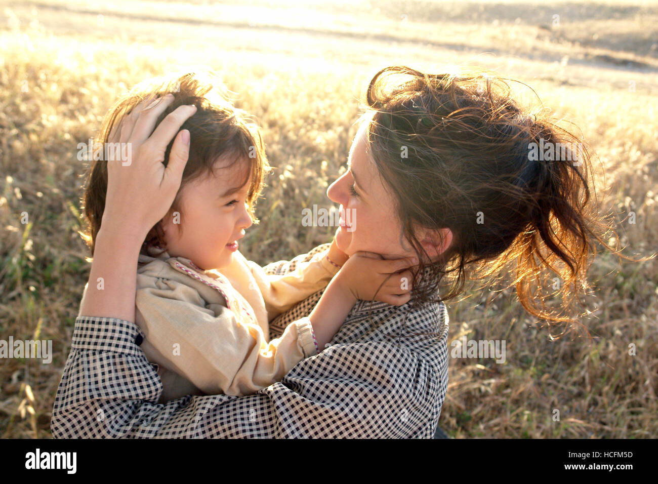 LEONIE, l-r: Bowie Gunn, Emily Mortimer, 2010, ph: Patti Perret ...