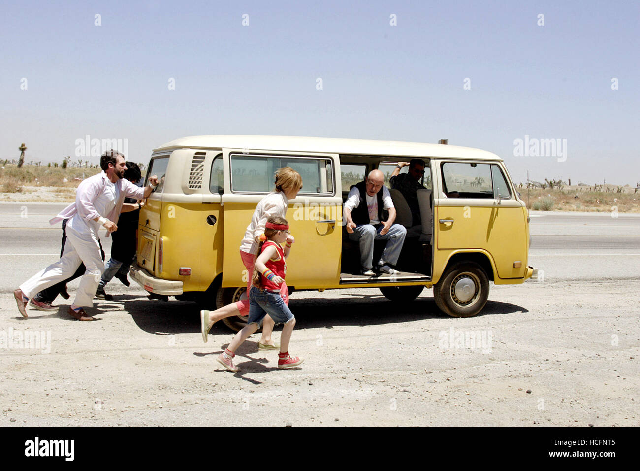 LITTLE MISS SUNSHINE, Steve Carell, Toni Collette, Abigail Breslin ...