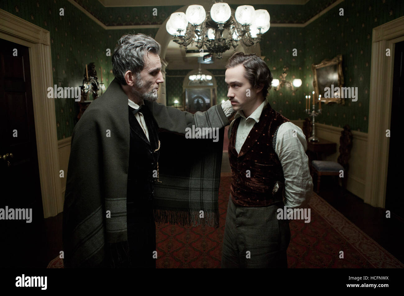 LINCOLN, from left: Daniel Day-Lewis as President Abraham Lincoln ...