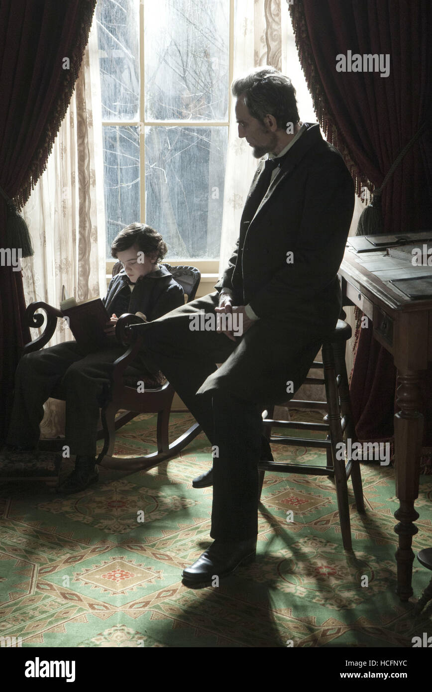 LINCOLN, from left: Gulliver McGrath, Daniel Day-Lewis as President ...