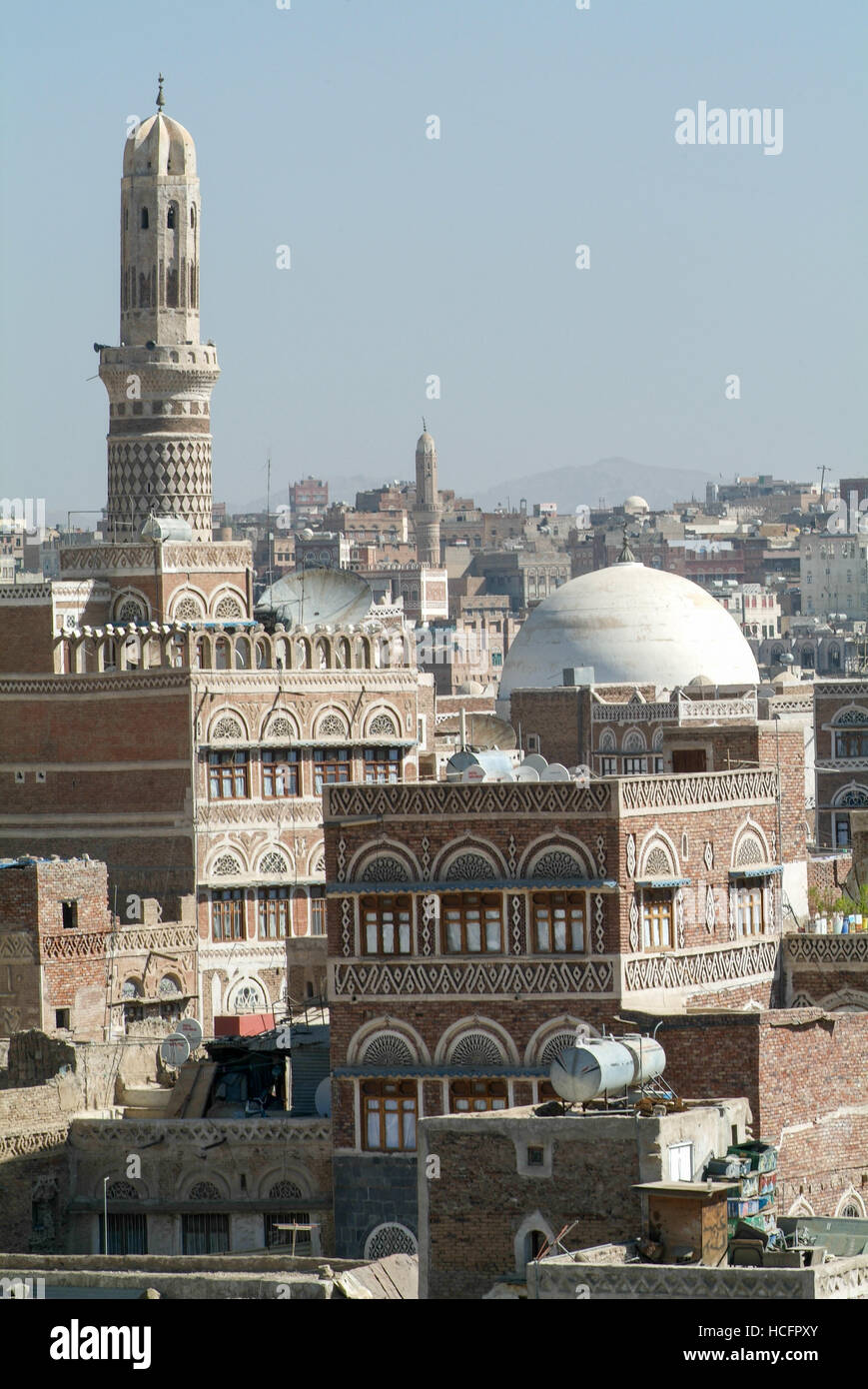 Sana'a tower houses hi-res stock photography and images - Alamy