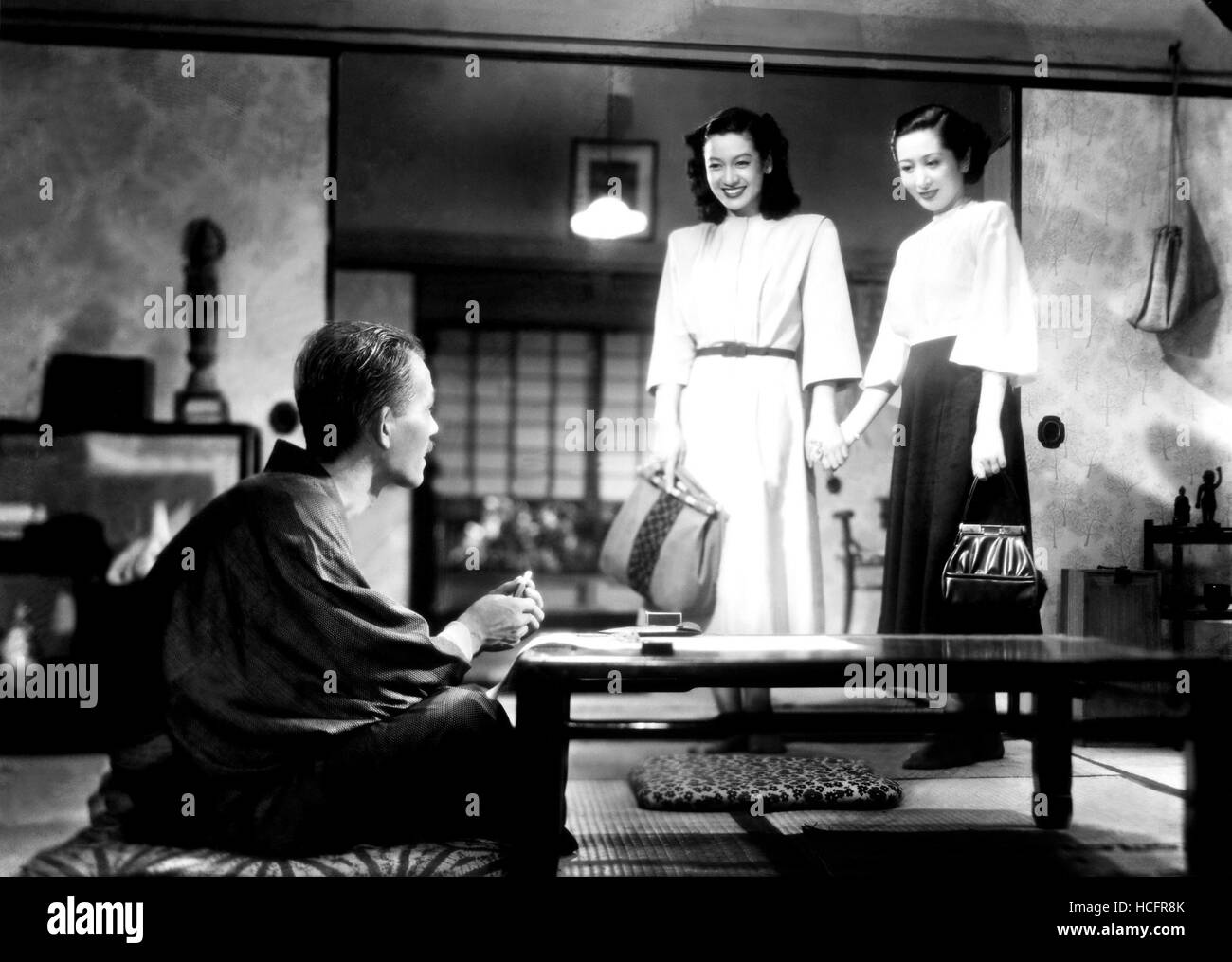 LATE SPRING, (aka BANSHUN), Chishu Ryu, Setsuko Hara, Yumeji Tsukioka ...