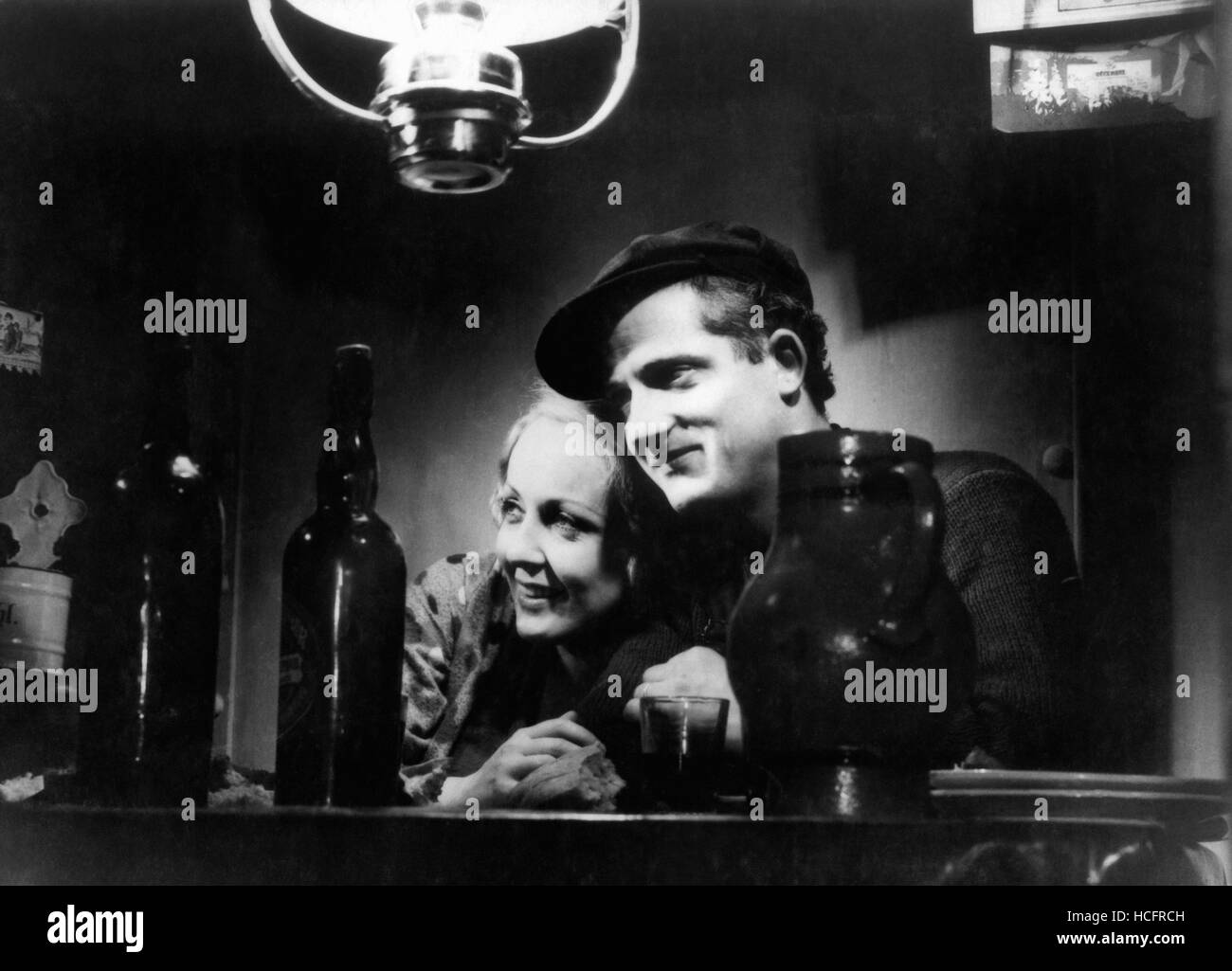 L'ATALANTE, Dita Parlo, Jean Daste, 1934 Stock Photo - Alamy