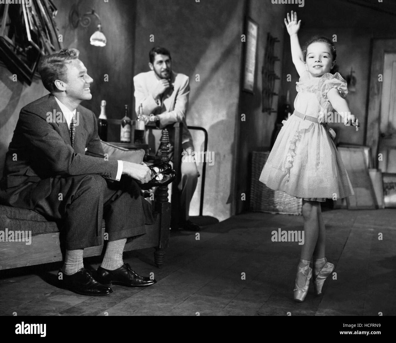 THE LAST TIME I SAW PARIS, Van Johnson, Peter Leeds, Sandy Descher ...