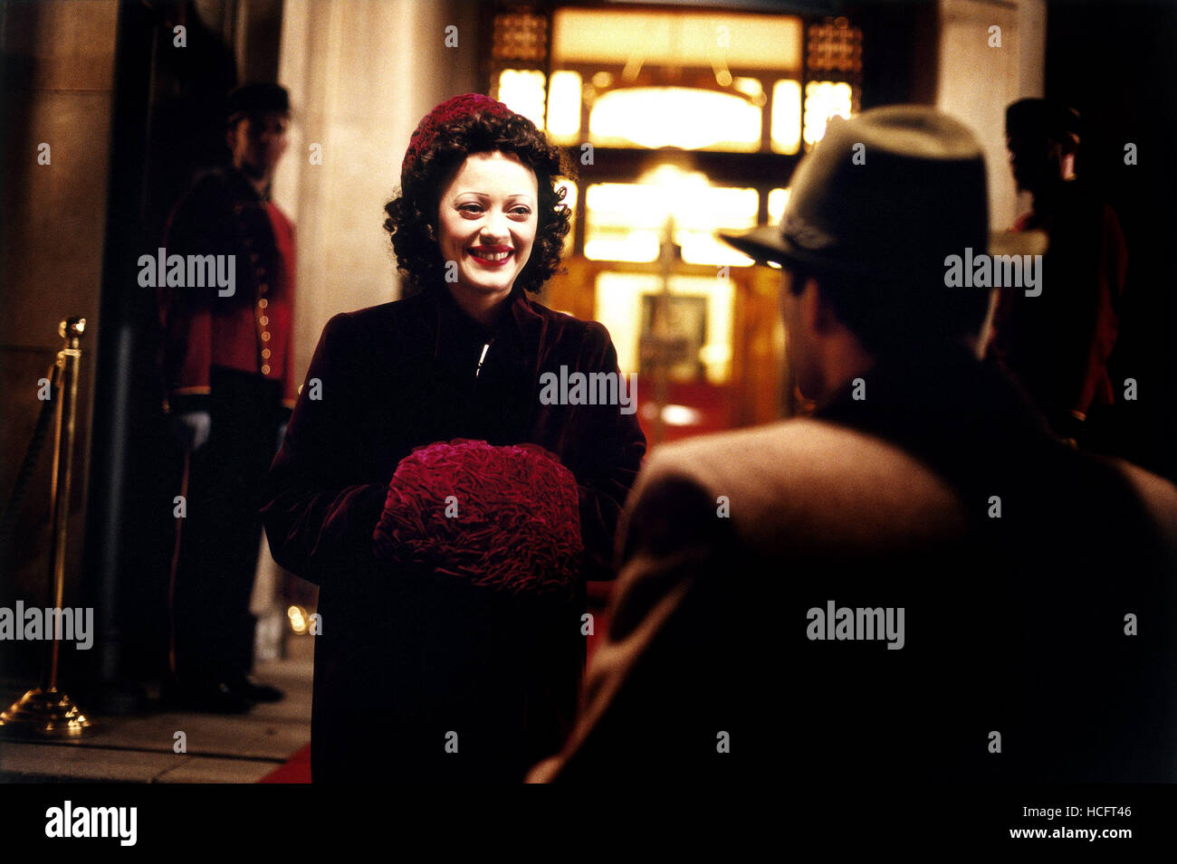 LA VIE EN ROSE, (aka LA MOME), Marion Cotillard as Edith Piaf, 2007 ...