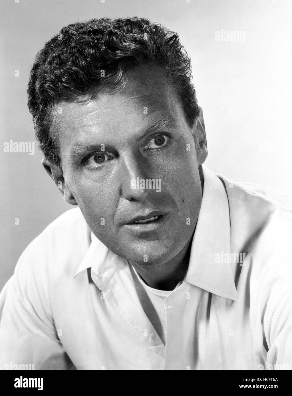 THE LAST VOYAGE, Robert Stack, 1960 Stock Photo - Alamy