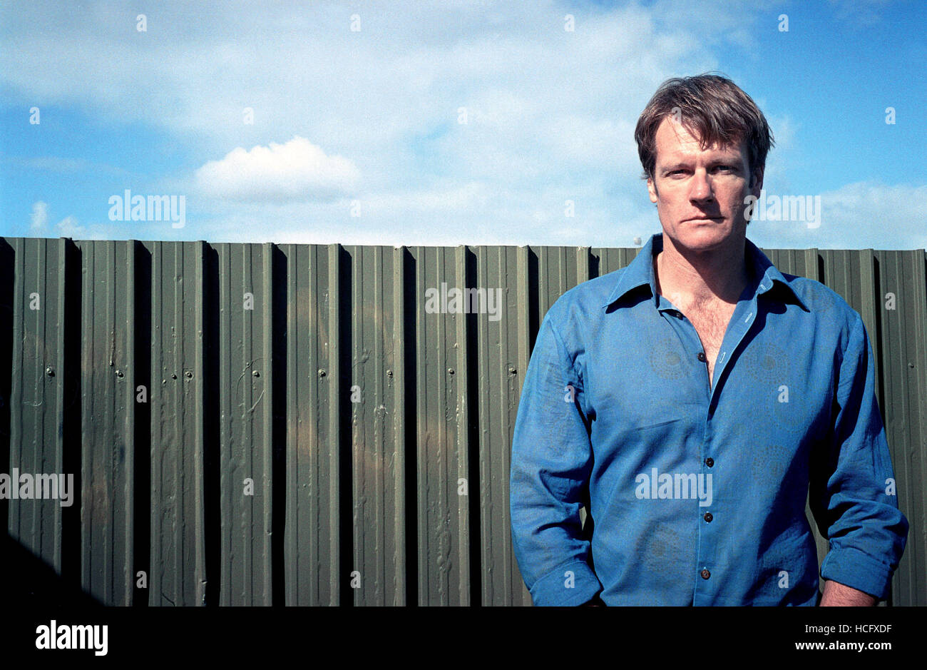 LOOK BOTH WAYS, William McInnes, 2005 Stock Photo - Alamy