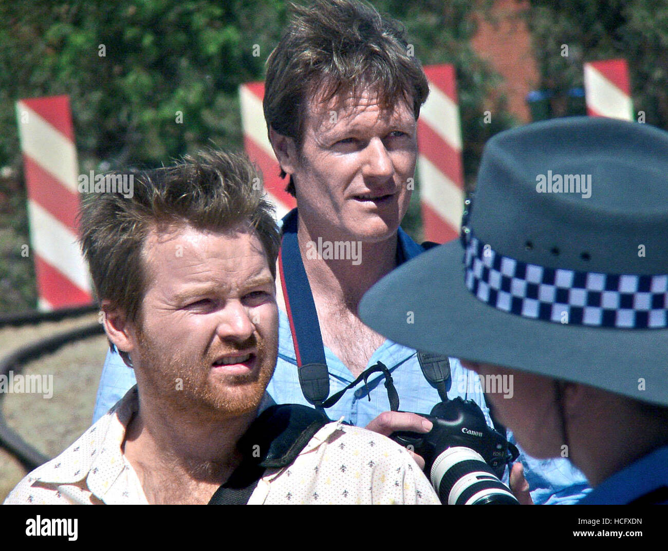 LOOK BOTH WAYS, Anthony Hayes, William McInnes, 2005 Stock Photo - Alamy