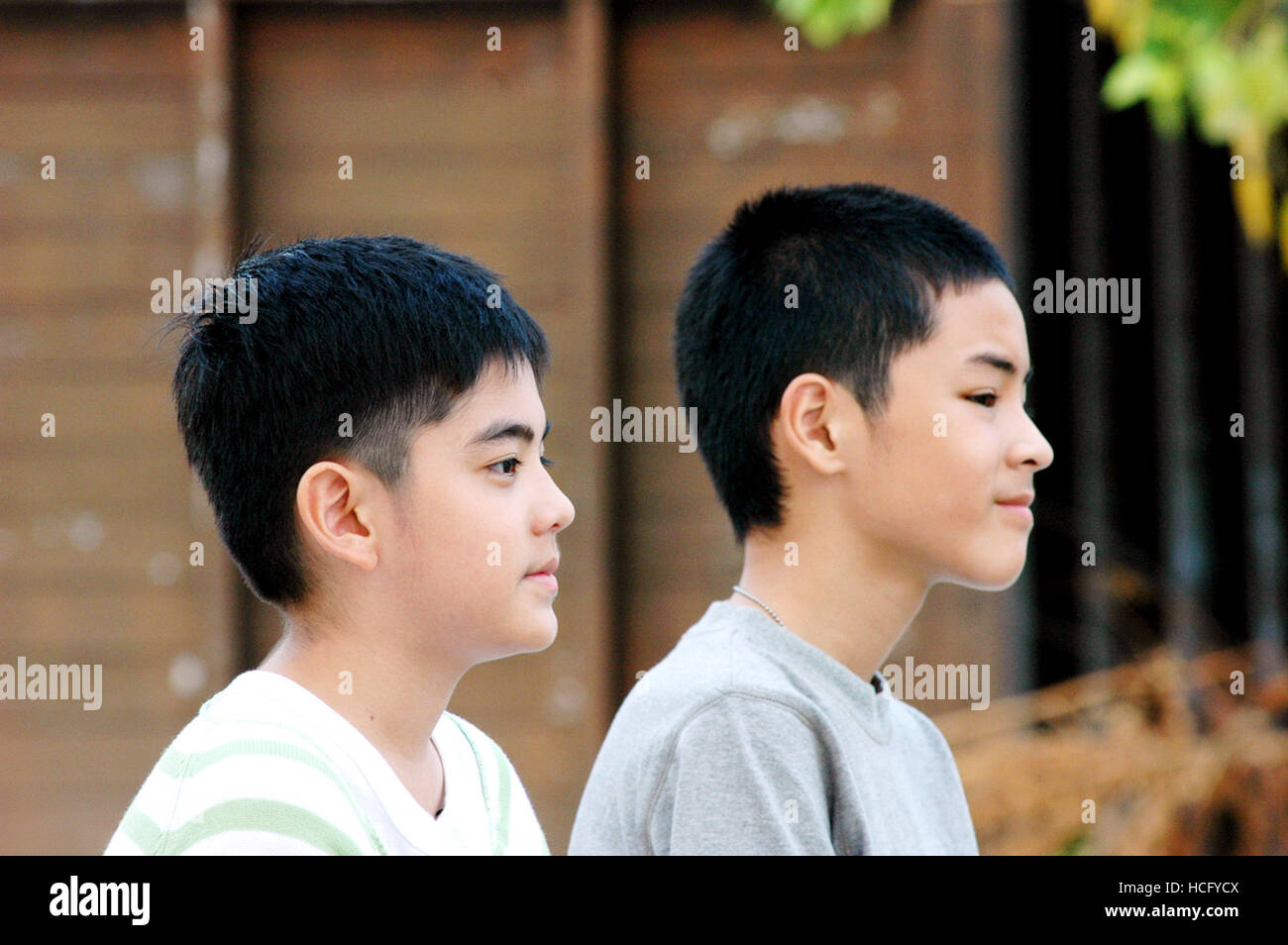 THE LOVE OF SIAM, (aka RAK HAENG SIAM), from left: Artit Niyomkul ...