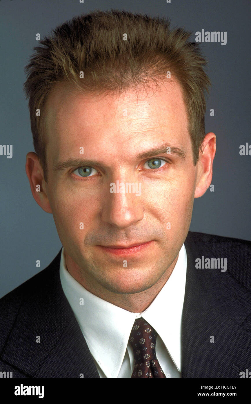 MAID IN MANHATTAN, Ralph Fiennes, 2002, (c) Columbia/courtesy Everett ...