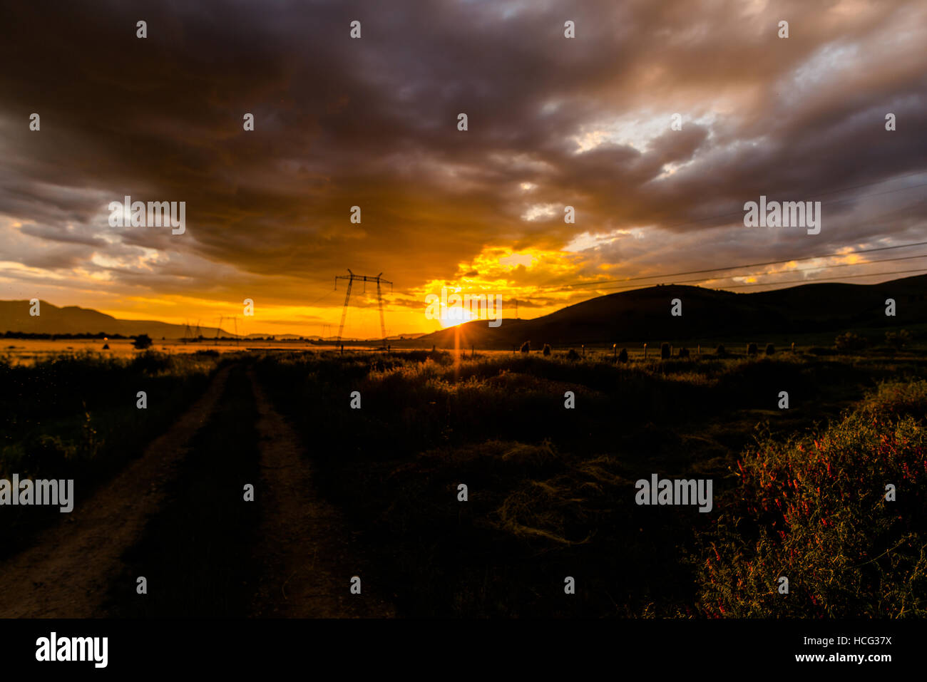Clear sky storm hi-res stock photography and images - Alamy