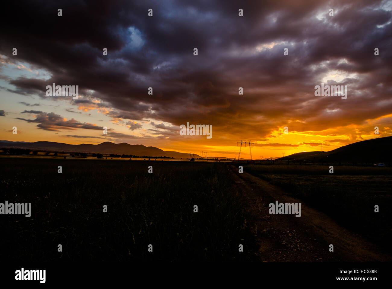 Dark field storm hi-res stock photography and images - Alamy