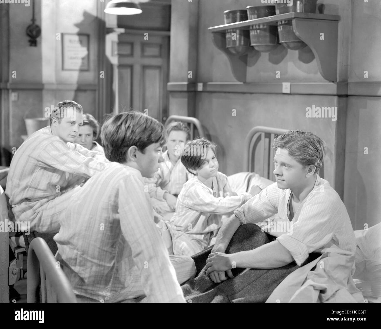 MEN OF BOYS TOWN, Darryl Hickman (right center), Mickey Rooney (right ...