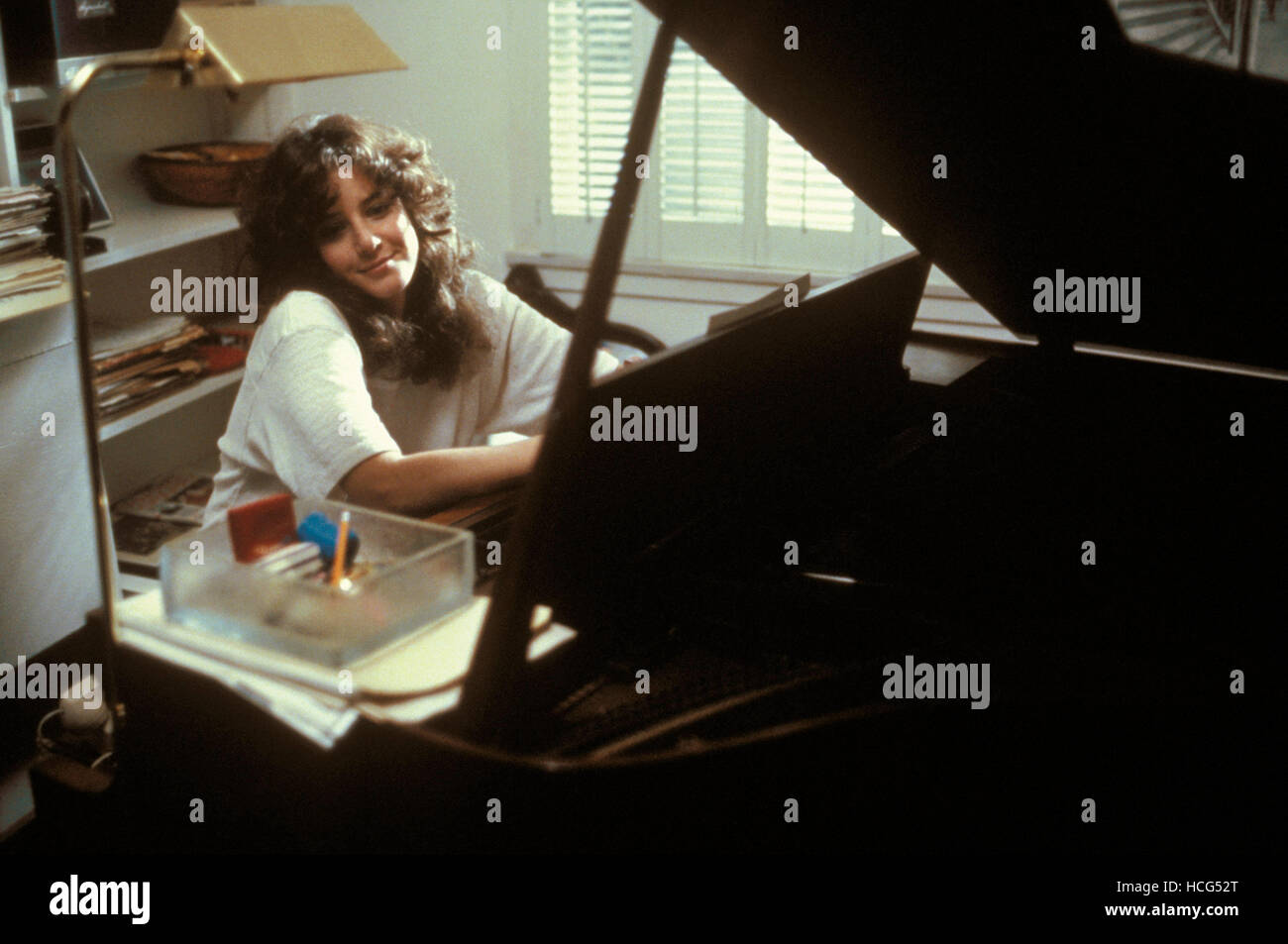 MIKE'S MURDER, Debra Winger, 1984, (c) Warner Brothers/courtesy Everett ...
