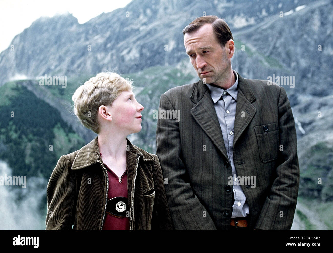 THE MIRACLE OF BERN, (aka DAS WUNDER VON BERN), Louis Klamroth, Peter Lohmeyer, 2003 Stock Photo ...