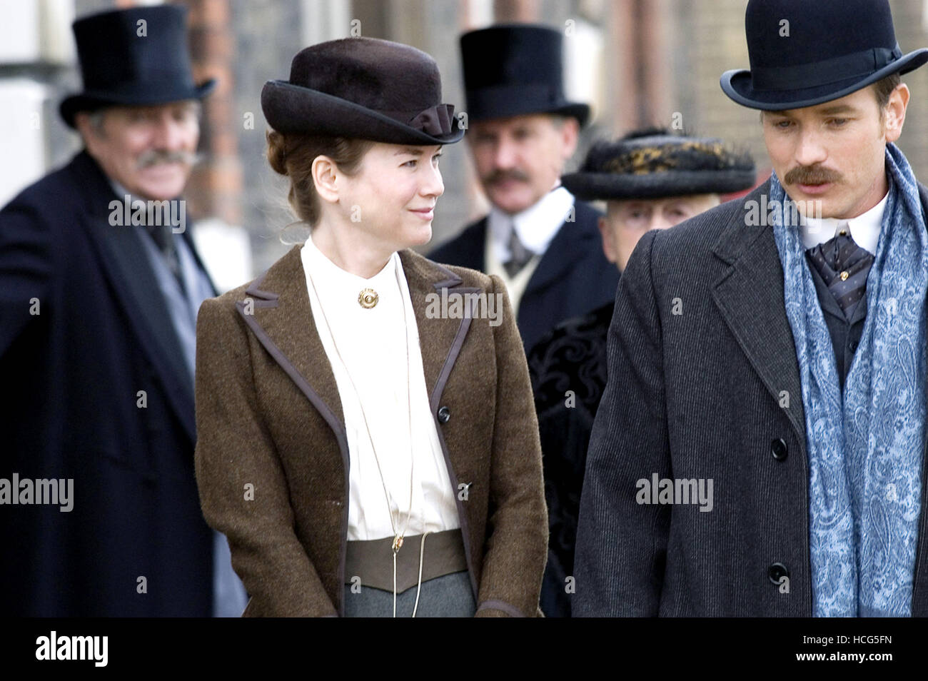 MISS POTTER, foreground: Renee Zellweger, Ewan McGregor, 2006 ...