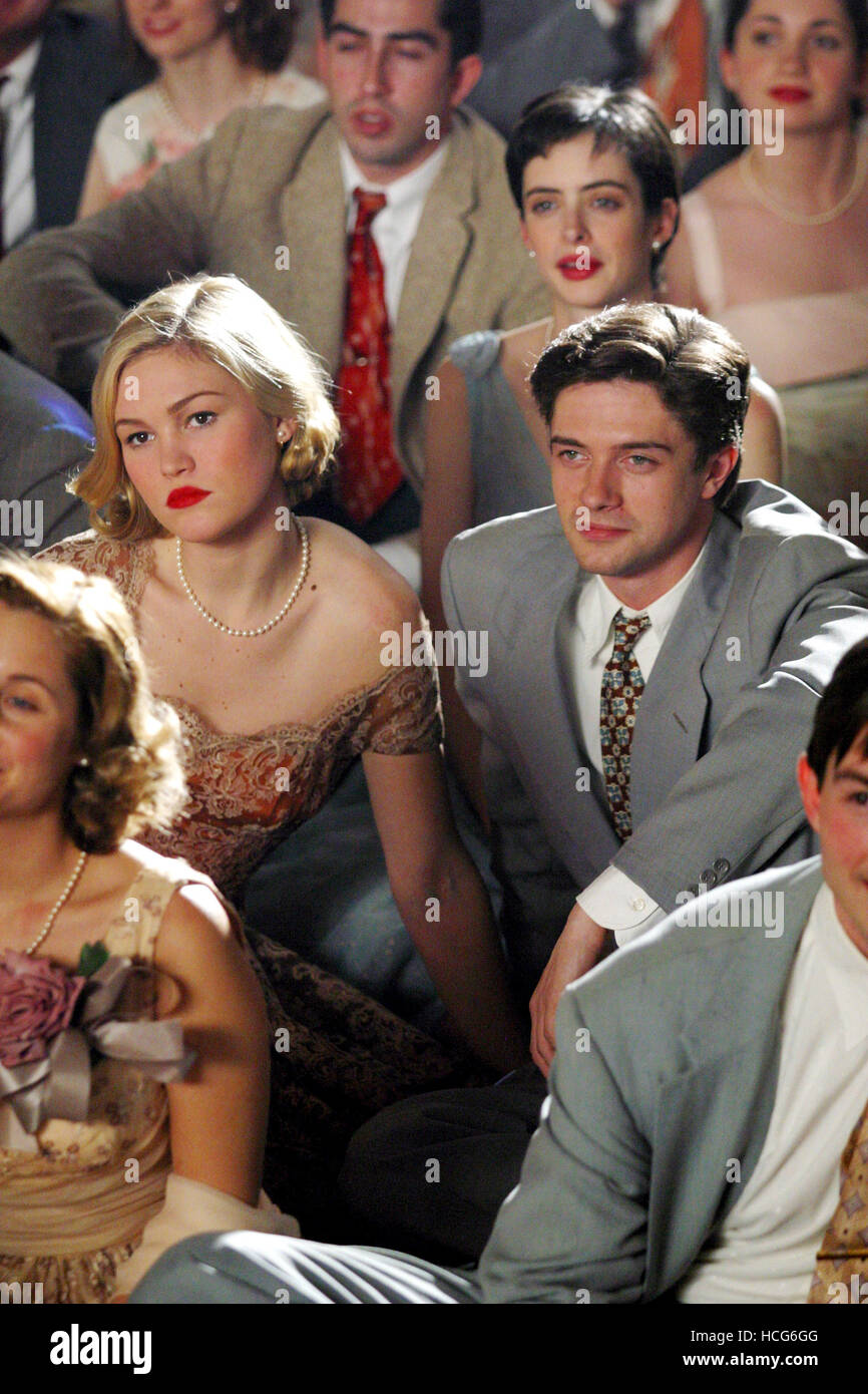 MONA LISA SMILE, Julia Stiles, Topher Grace, 2003, (c) Universal ...