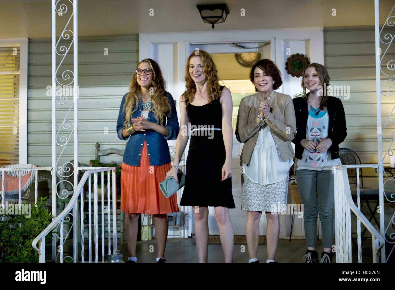 MOMS' NIGHT OUT, from left: Logan White, Sarah Drew, Patricia Heaton ...
