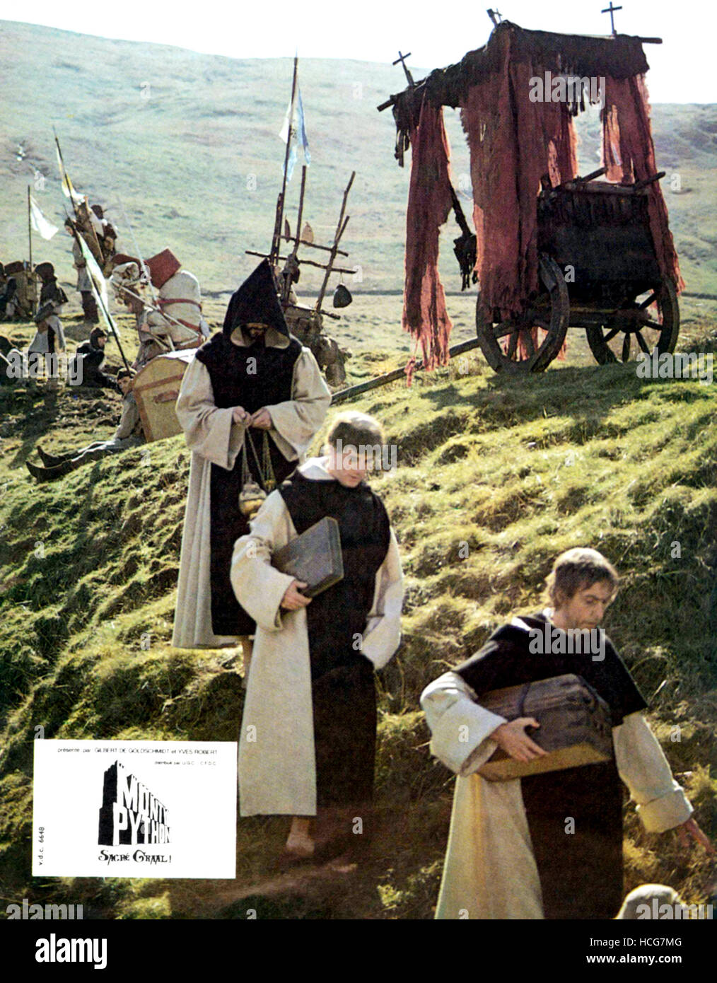 MONTY PYTHON AND THE HOLY GRAIL, Eric Idle (front), Michael Palin ...