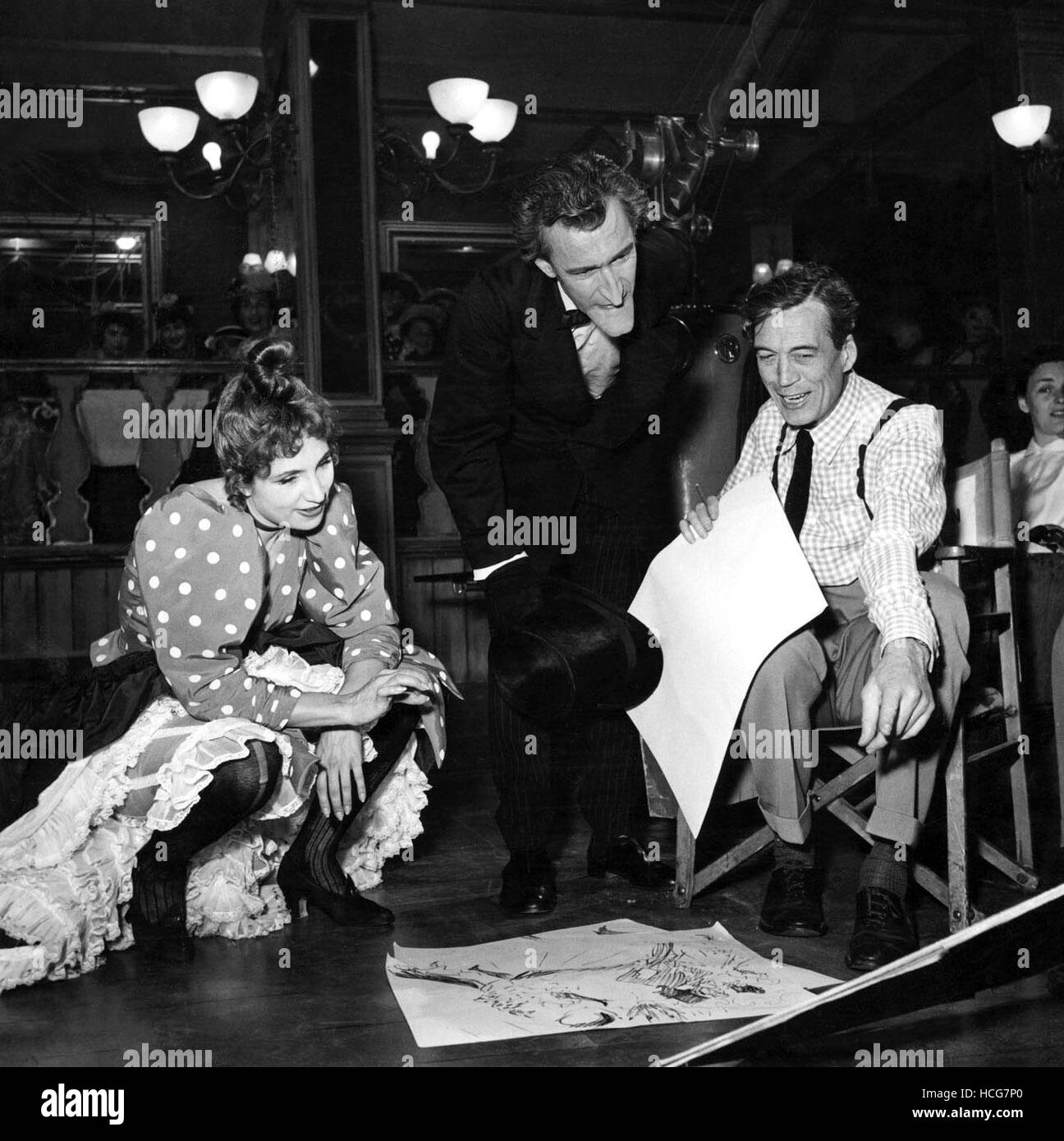 MOULIN ROUGE, Katherine Kath, Walter Crisham, director John Huston, on set, 1952 Stock Photo - Alamy