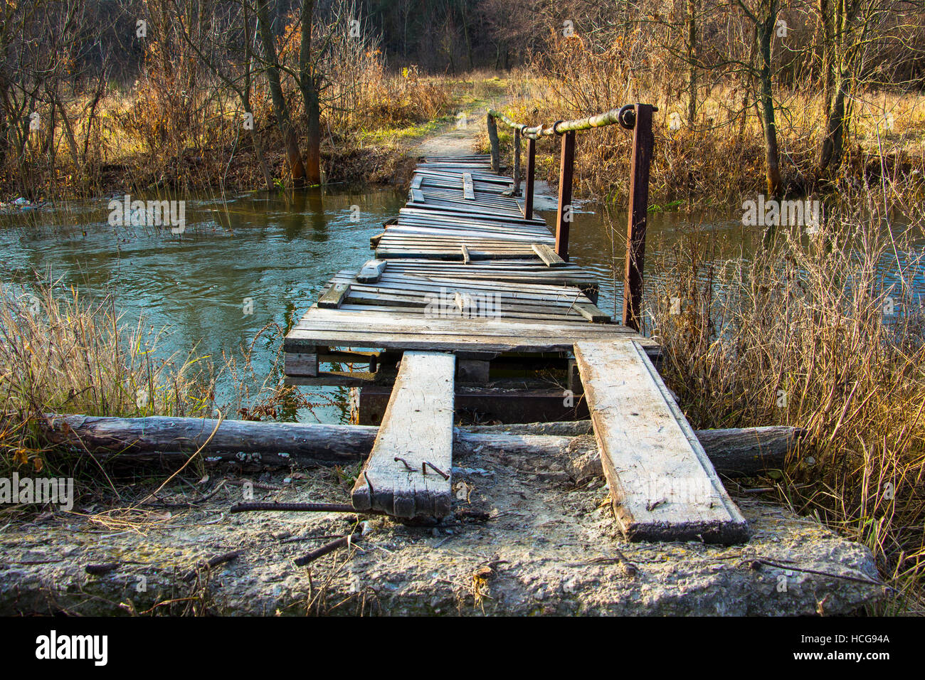 Beautiful brown wood texture bridge hi-res stock photography and images ...