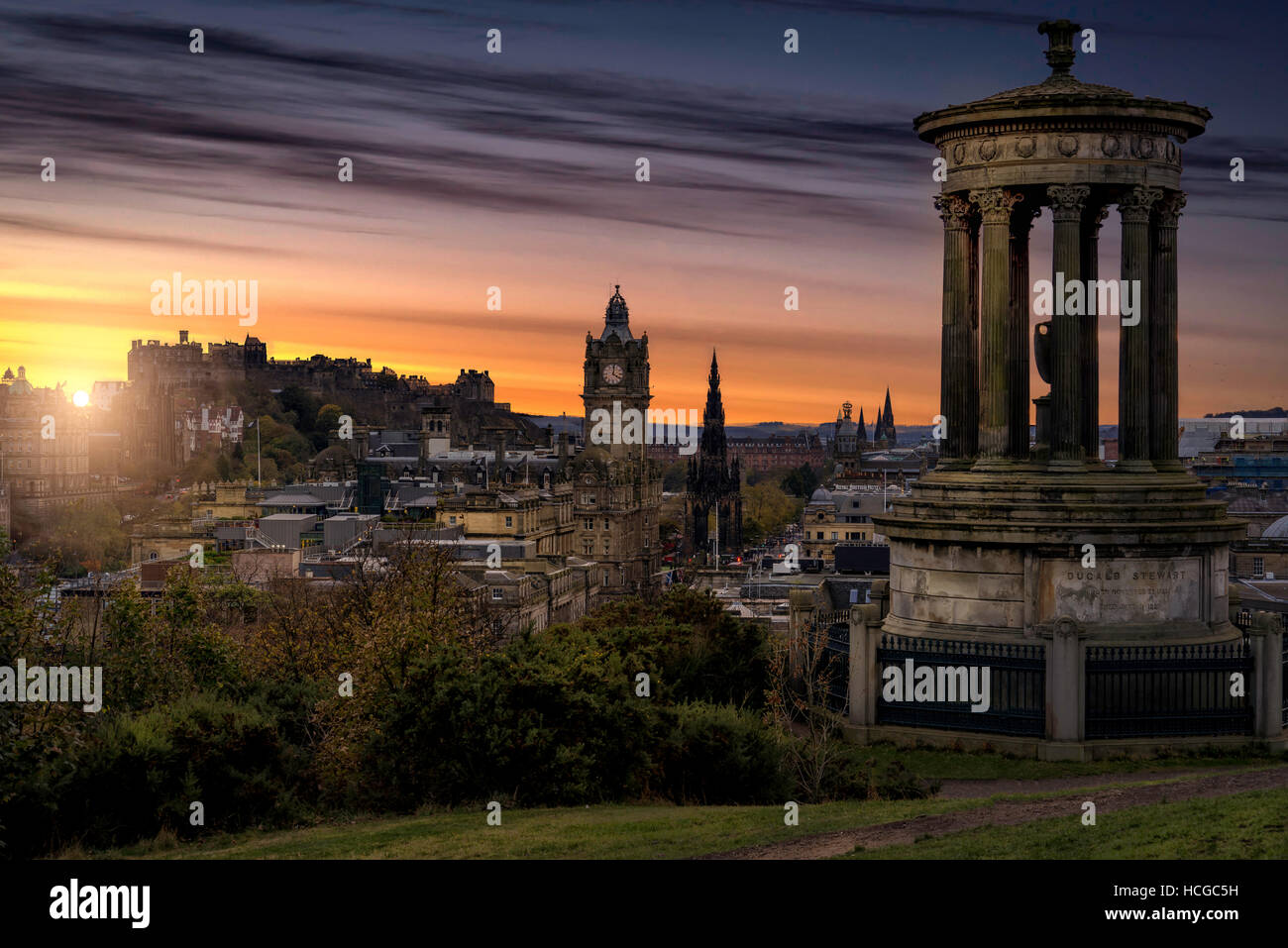 Edinburgh street night leith hi-res stock photography and images - Alamy