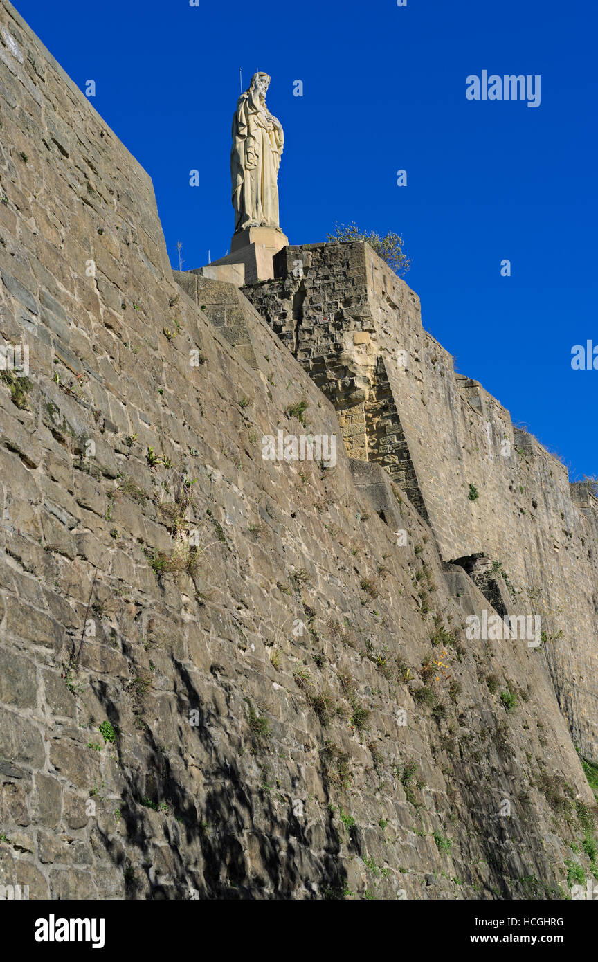 Mota castle san sebastian hi-res stock photography and images - Alamy