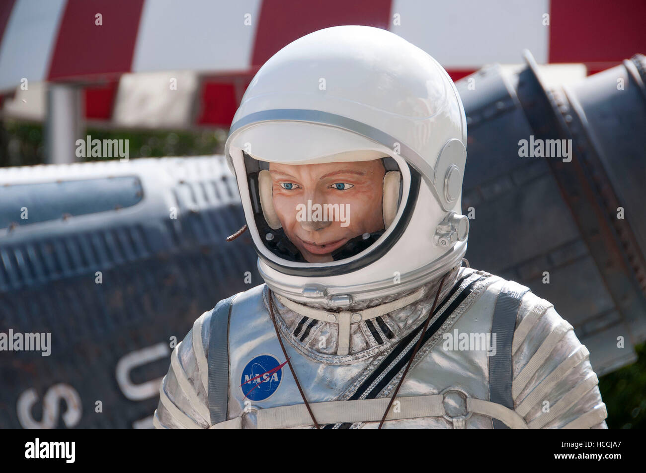 Astronaut John Glenn Friendship 7 Mercury spacecraft landing of 1962 ...