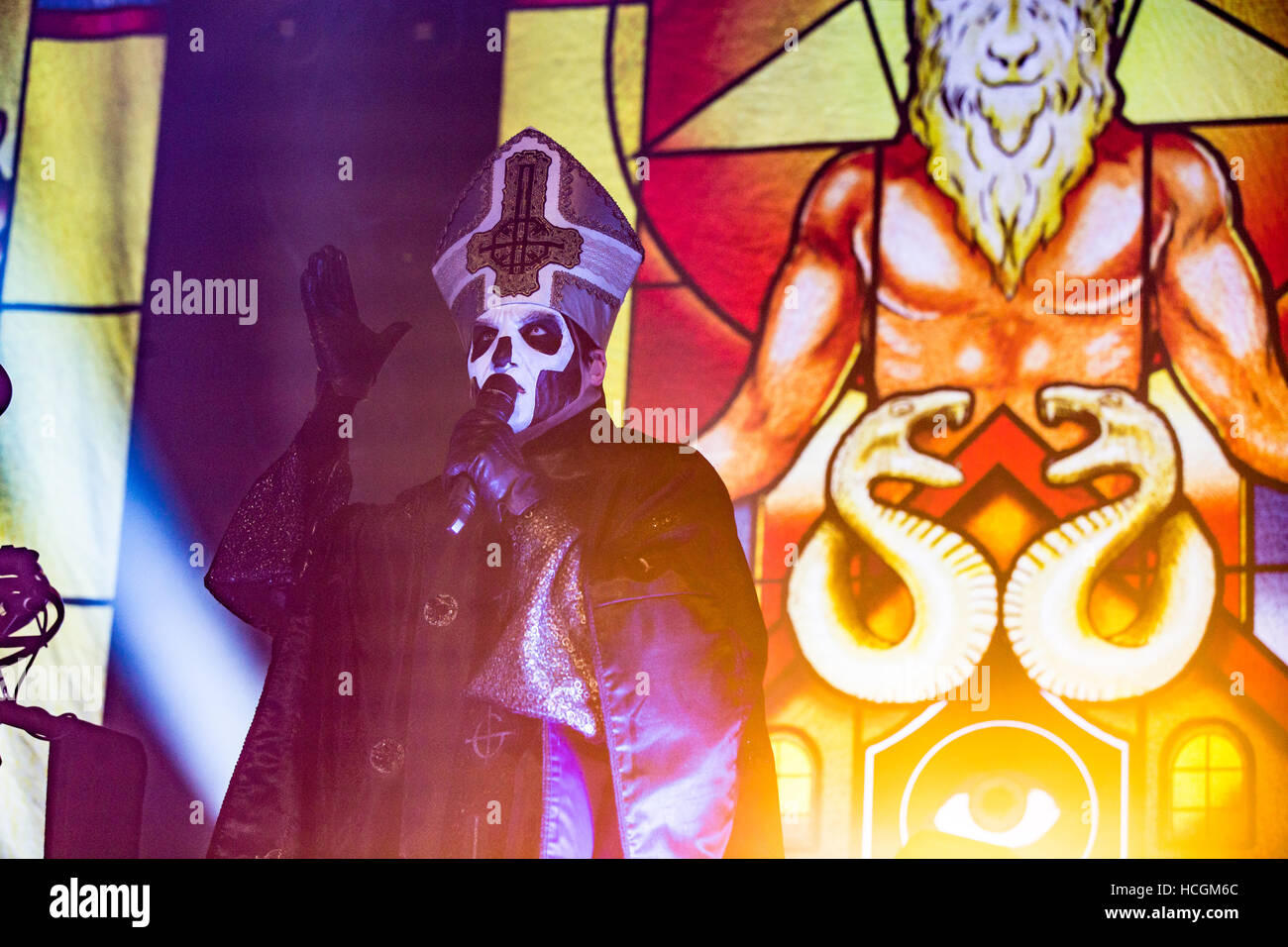 Ghost concert hi-res stock photography and images - Alamy