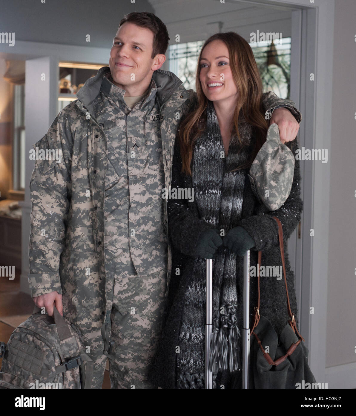 LOVE THE COOPERS, from left: Jake Lacy, Olivia Wilde, 2015. ph: Suzanne ...