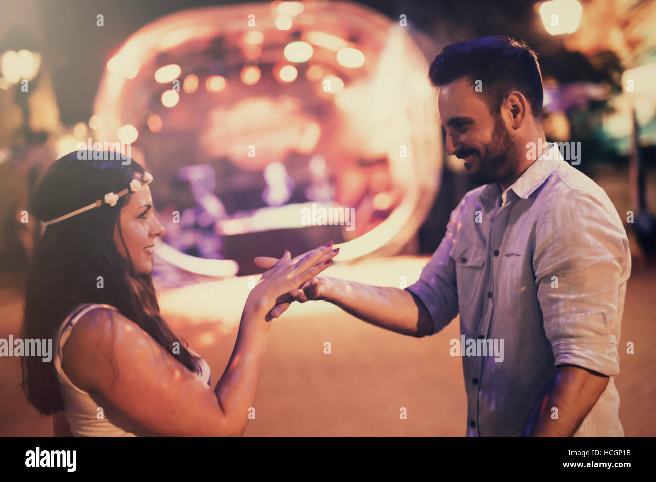 Night club dancing couple hi-res stock photography and images - Alamy