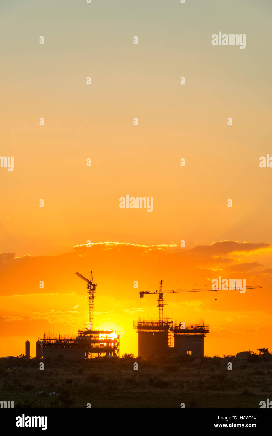 Construction zimbabwe africa crane hi-res stock photography and images ...