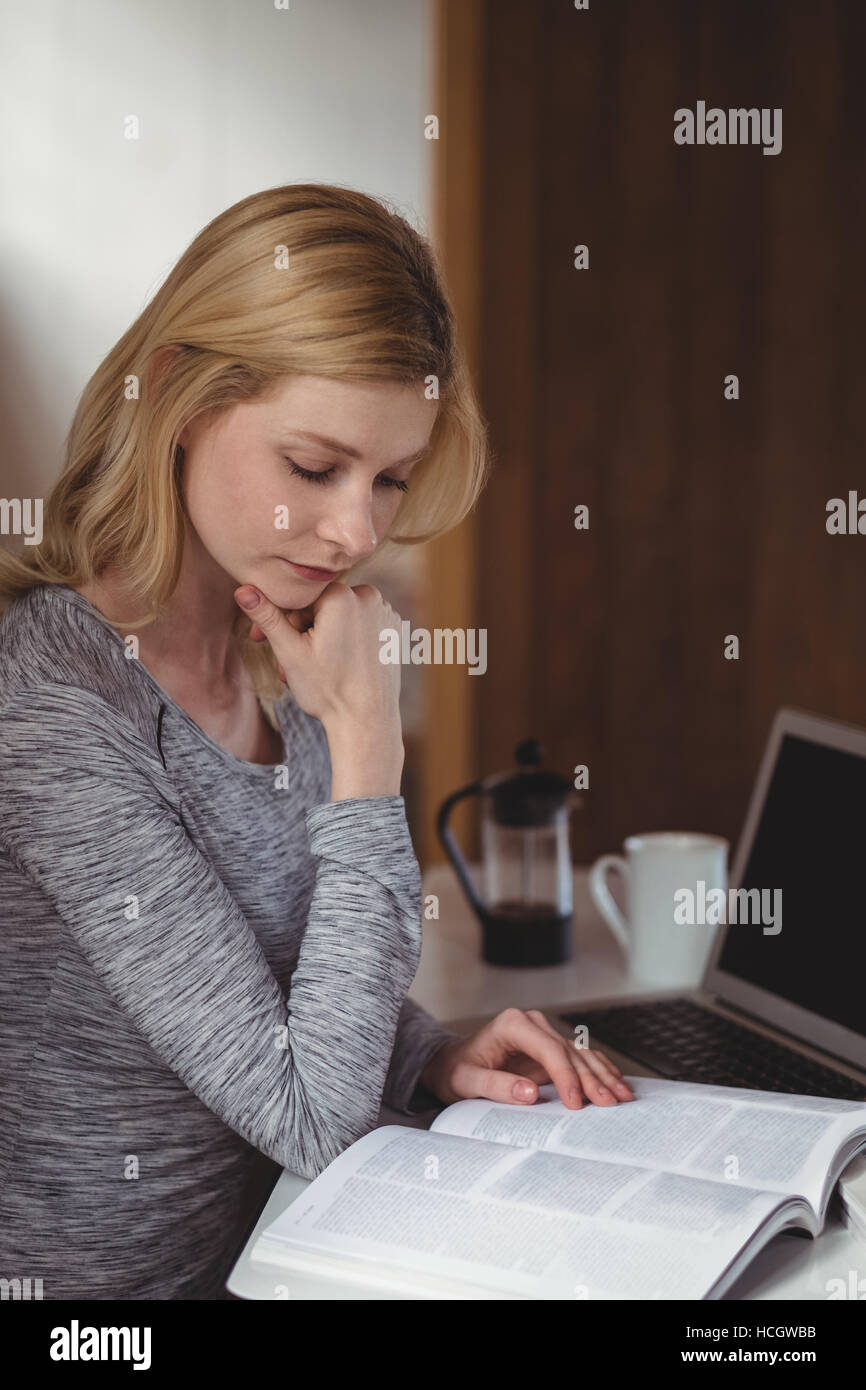 Adult caucasian reading table hi-res stock photography and images - Alamy