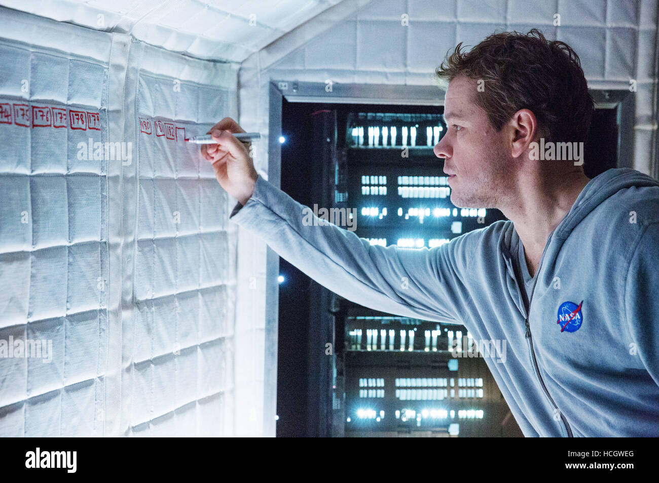 THE MARTIAN, Matt Damon, 2015. ph: Giles Keyte/TM & copyright © 20th ...