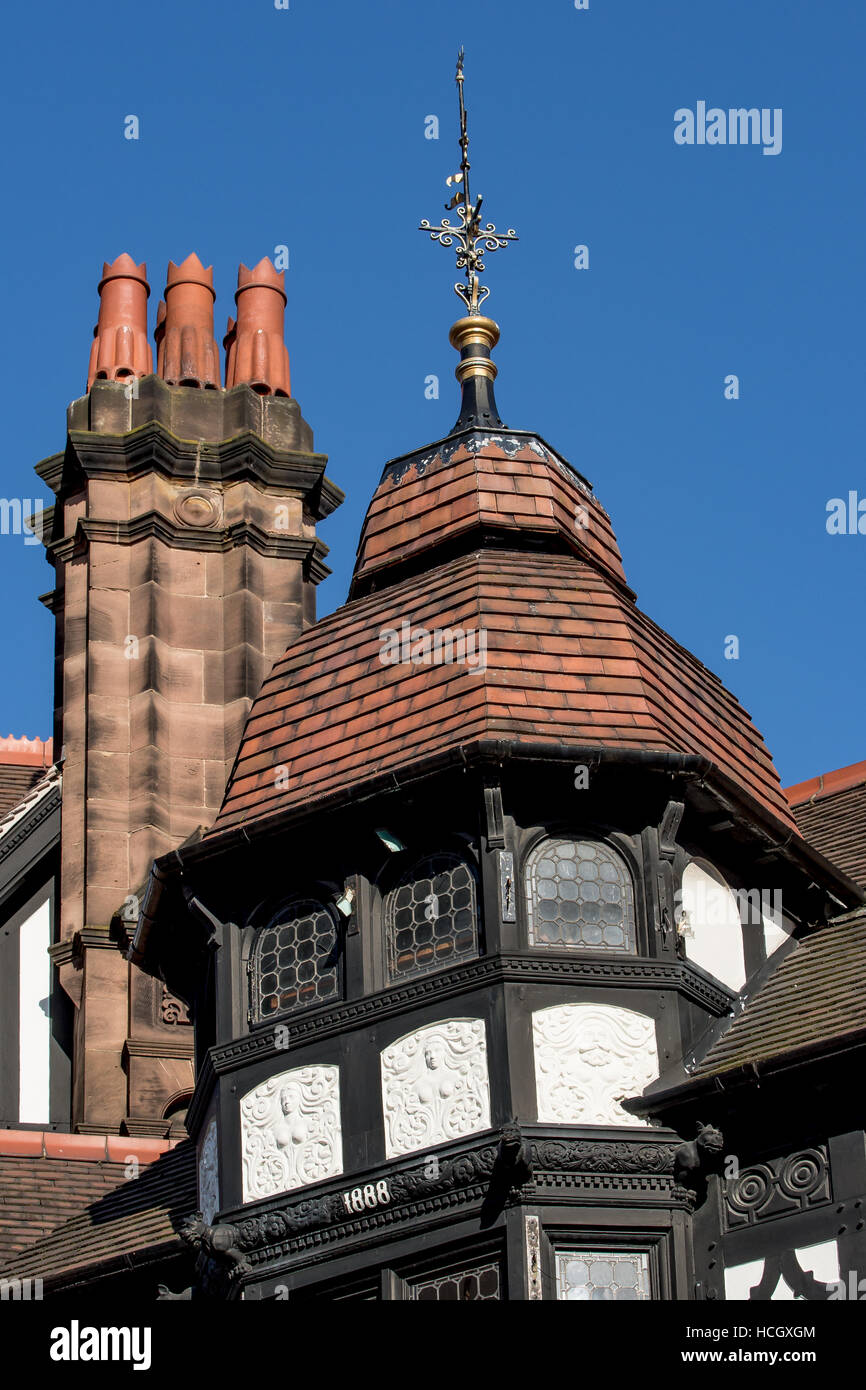 Tudor chimney hi-res stock photography and images - Alamy