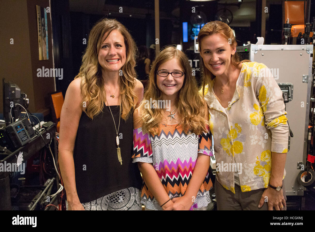 MIRACLES FROM HEAVEN, from left: Christy Beam, Anna Beam, Jennifer ...