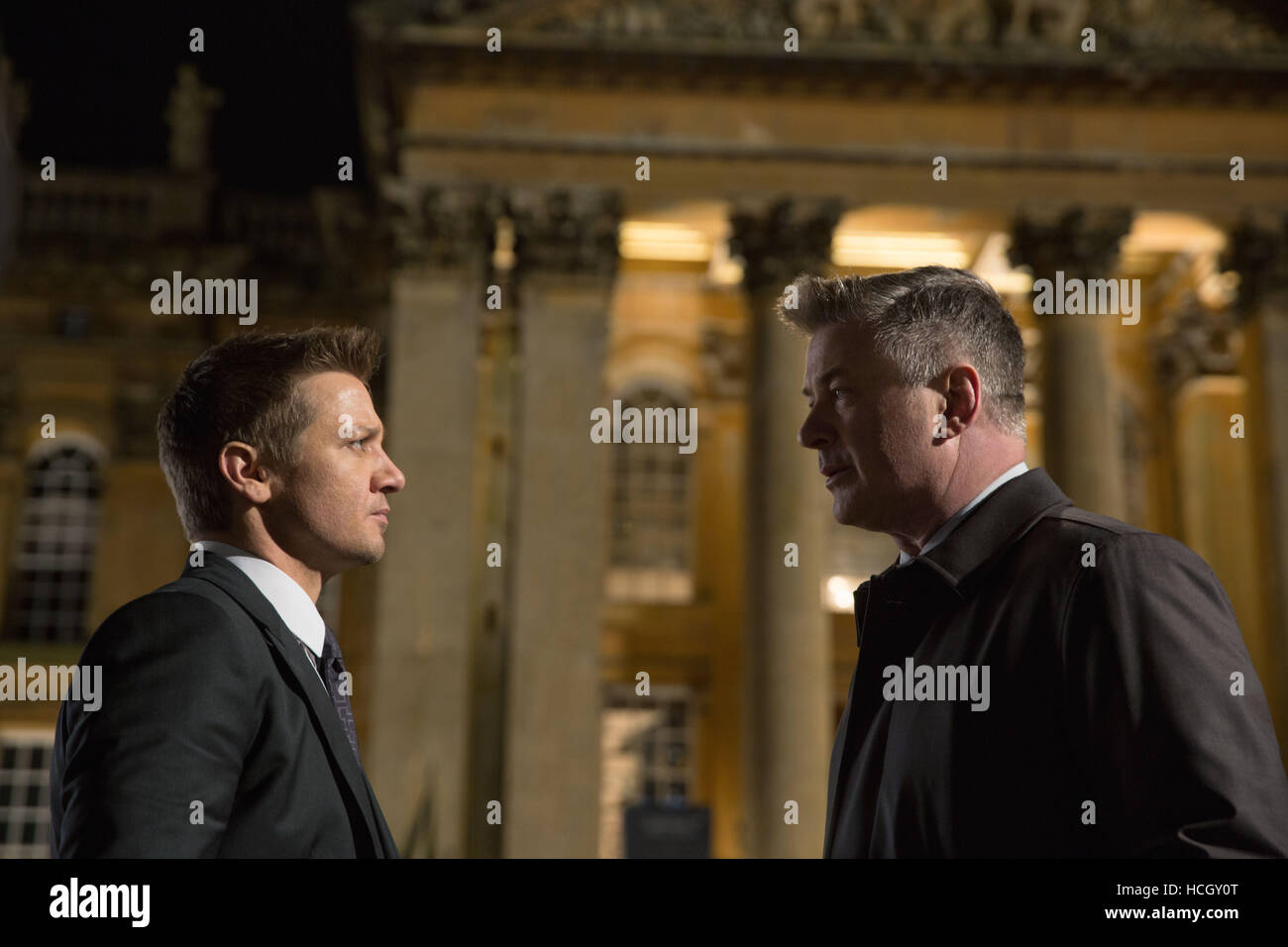 MISSION: IMPOSSIBLE - ROGUE NATION, from left: Jeremy Renner, Alec ...