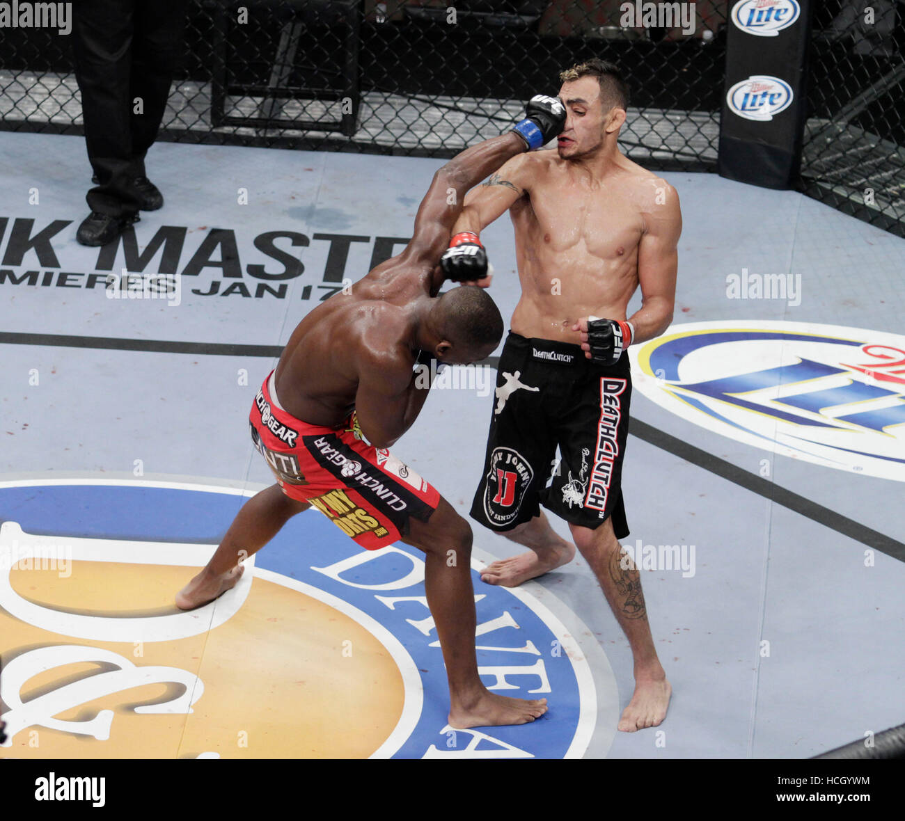 Tony Ferguson, right, fights Yves Edwards at The Ultimate Fighter 14 ...