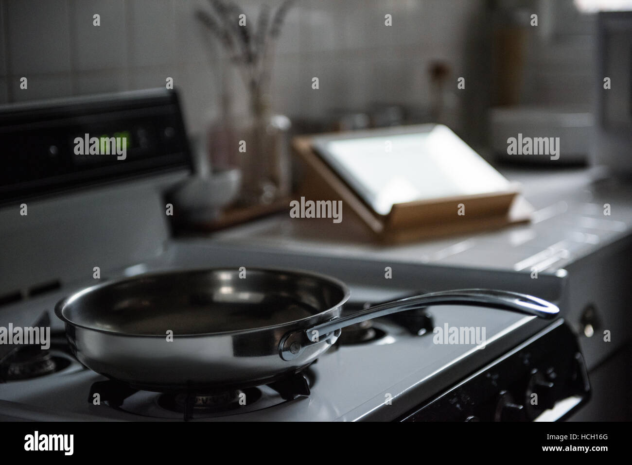 Gas stove hi-res stock photography and images - Alamy