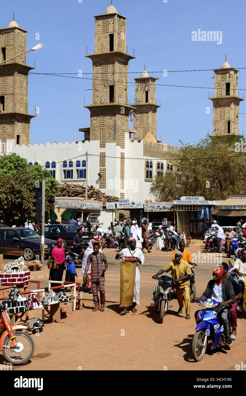 BURKINA FASO, capital Ouagadougou, mosque / Moschee nach dem ...