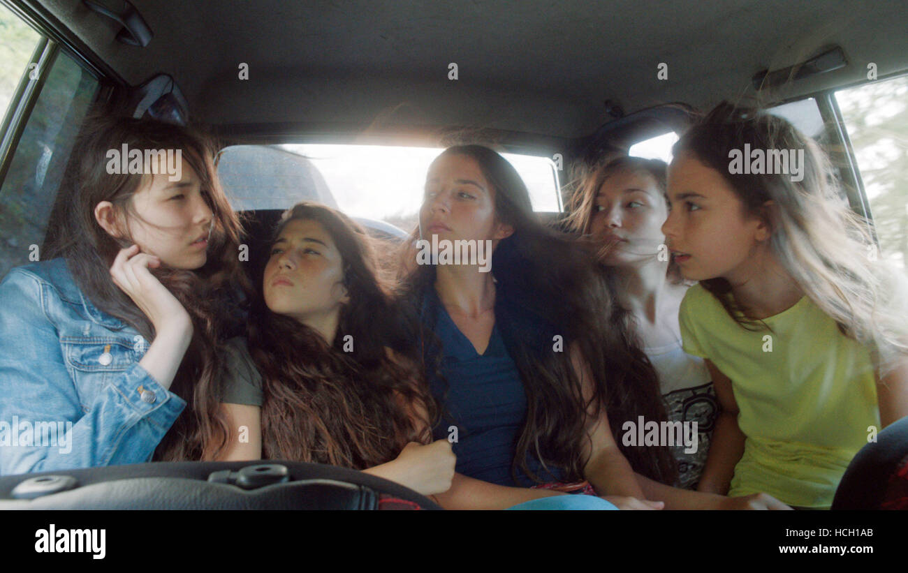 MUSTANG, from left: Tugba Sunguroglu, Doga Zeynep Doguslu, Elit Iscan ...